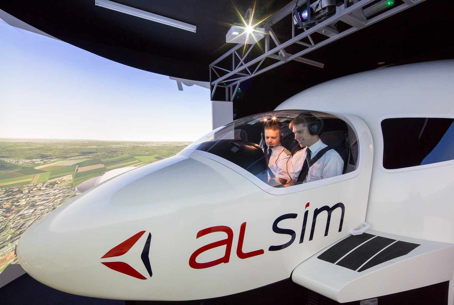 Alpha Aviation Academy in Sweden chooses an ALSIM AL42 - Arabian Defence