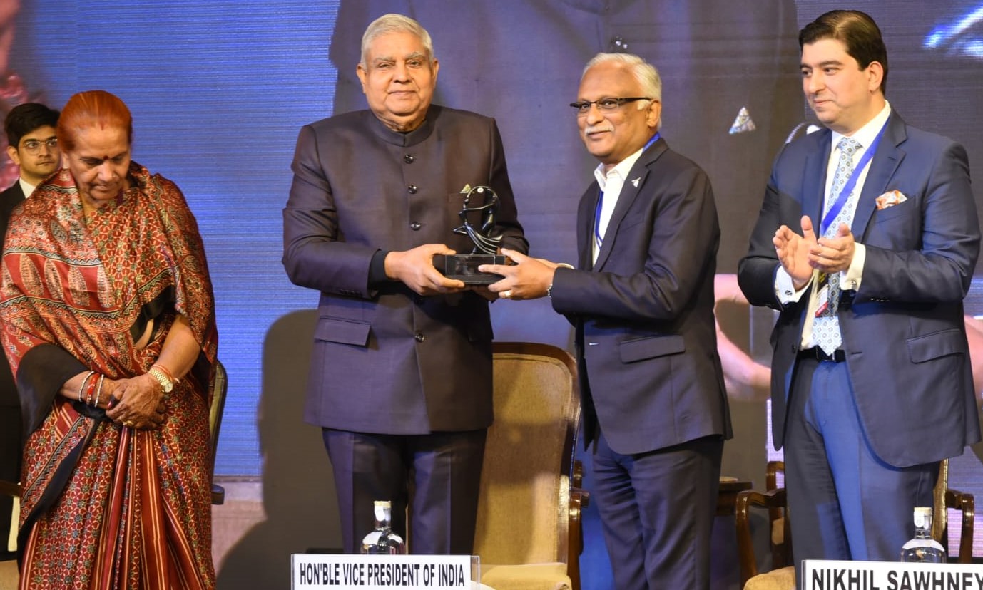 Vice President of India Confers `Outstanding PSU of the Year’ Award on ...
