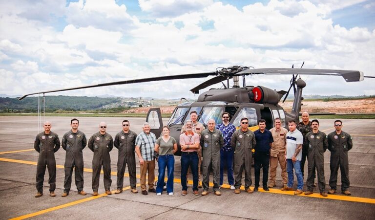 Brazilian Army Receives First of 12 UH-60M Black Hawk Helicopters ...